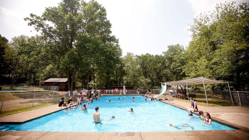gallery-pool-overview – Deer Mountain Day Camp